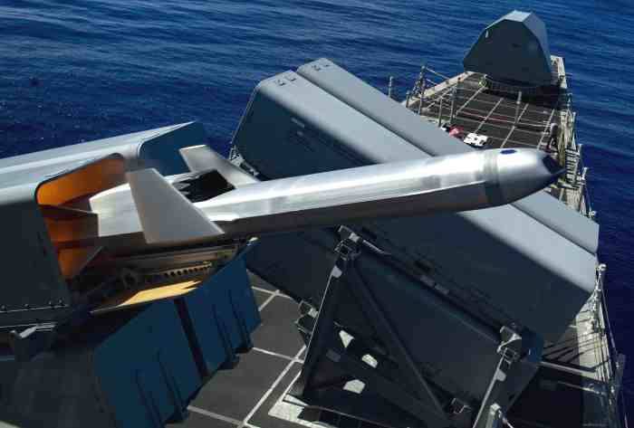KCR Stealth Trimaran KRI Golok 688 Bakal Dipasang Rudal Anti Kapal NSM