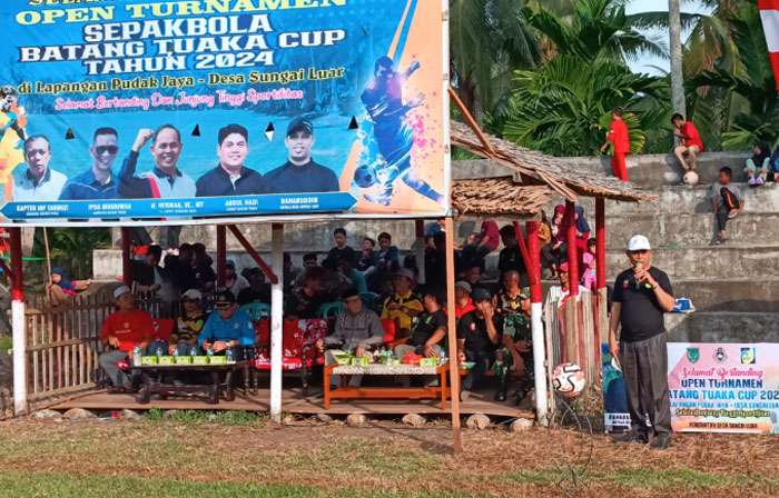 Haji Herman Resmikan Turnamen Sepak Bola Batang Tuaka Cup 2024