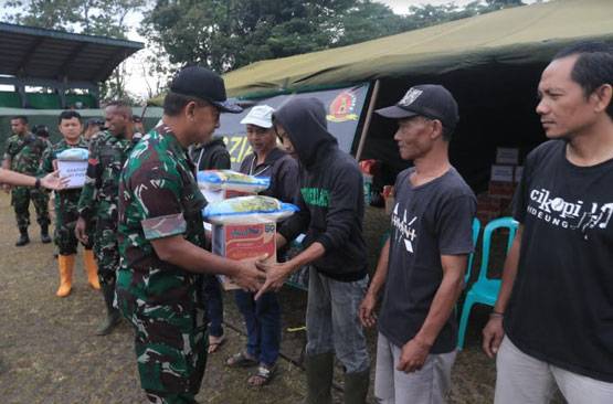 Pusat Zeni Angkatan Darat Peduli Gempa Cianjur